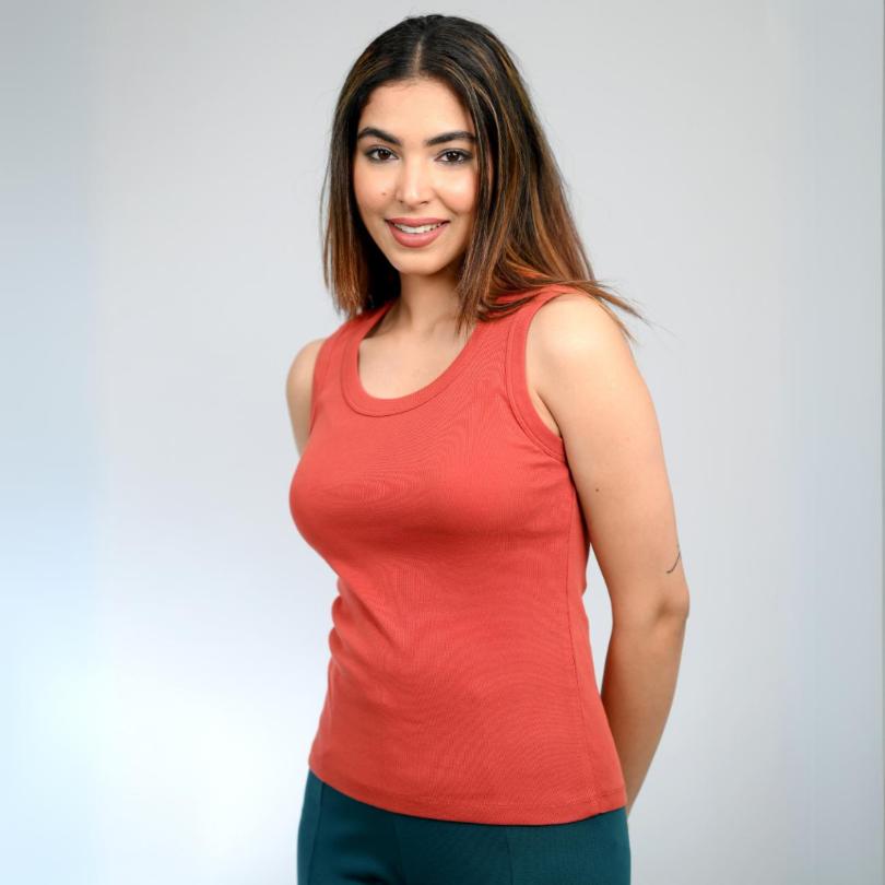 Rust rib top for women